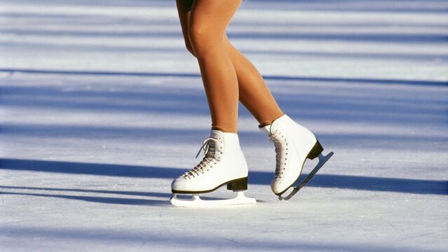 "Figure Skating" Images – Browse 37,415 Stock Photos, Vectors, and ...
