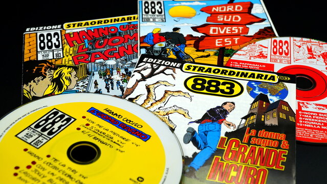 「883」の写真素材 | 389件の無料イラスト画像 | Adobe Stock