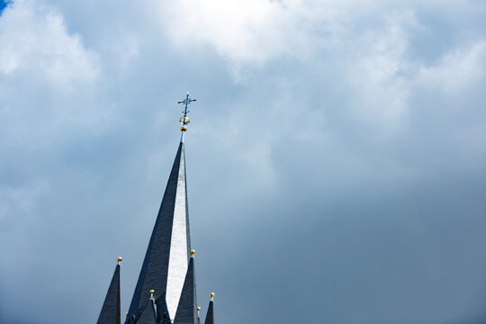 Spire Clouds Images – Browse 91,548 Stock Photos, Vectors, and Video ...