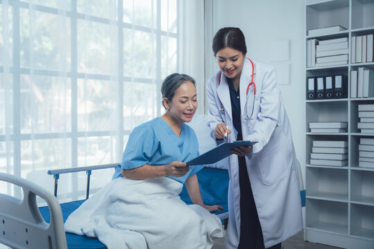 "Medical Records" Images – Browse 12,748 Stock Photos, Vectors, and ...