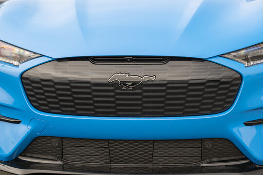 Ford Mustang Mach-E Images – Browse 978 Stock Photos, Vectors, and ...