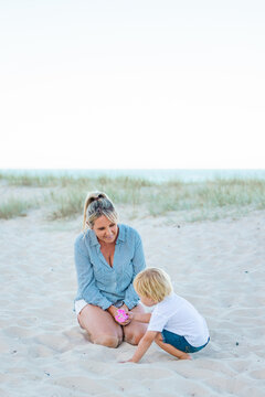 Caseyjadew photos, images, assets | Adobe Stock