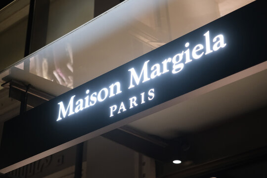 「Maison Margiela Logo」の写真素材 | 67件の無料イラスト画像 | Adobe Stock