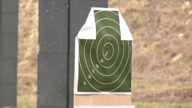 Shooting Range Target"」の写真素材 | 524件の無料イラスト画像 | Adobe Stock