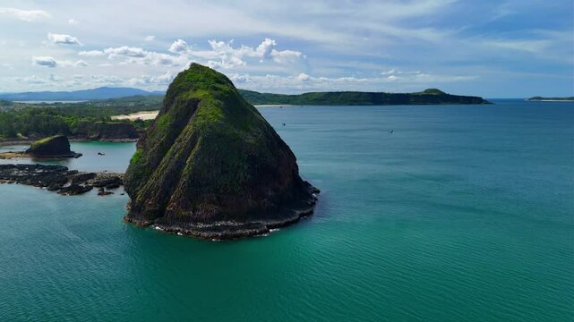 "Pyramid Island" Images – Browse 182 Stock Photos, Vectors, and Video ...