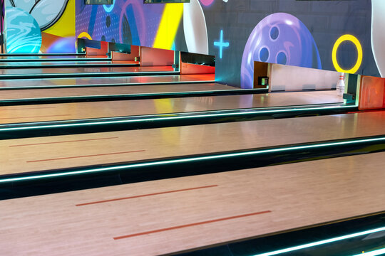 "Bowling Lanes" Images – Browse 552 Stock Photos, Vectors, and Video ...
