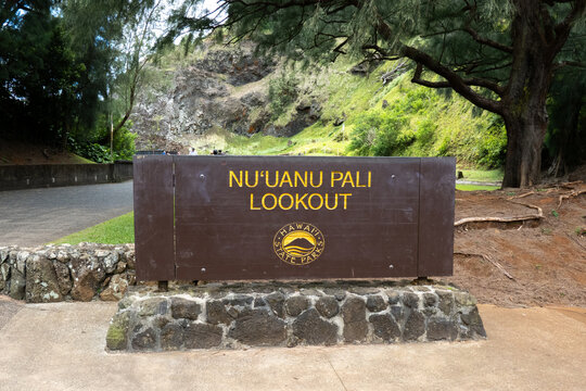 Pali Lookout"」の写真素材 | 608件の無料イラスト画像 | Adobe Stock